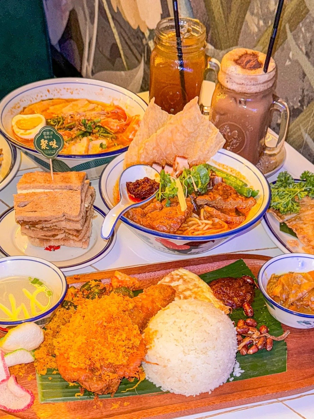 新加坡早餐 】攻略2025：探寻最受欢迎的早餐选择 - Smitten Gourmet